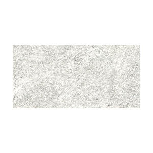 アルプス山脈のイタリア側北東部は、ドロミーティ（イタリア語：Dolomiti＝苦灰石）と呼ばれる特有の天然石が産出される地域です。岩肌がむき出しになった、荒々しい風景が広がる雄大なドロミーティ山塊。その風景をイメージしてデザインされています...