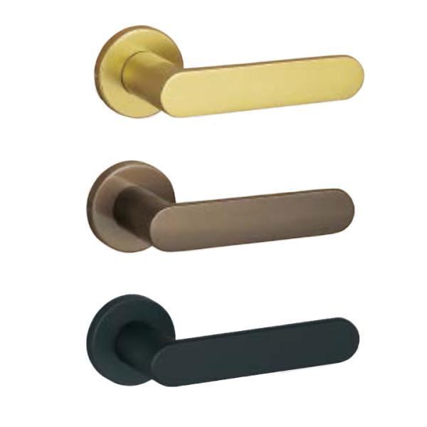 MIWA LA 33型 アルミ製レバーハンドル MIWA LA33 KNBMIWA製の「LA 33型 レバーハンドル」です。【商品詳細】シリンダー：なし対応扉厚(DT)：29mm〜32mm or 33mm〜41mmカラー仕上げ：ゴールド(G...