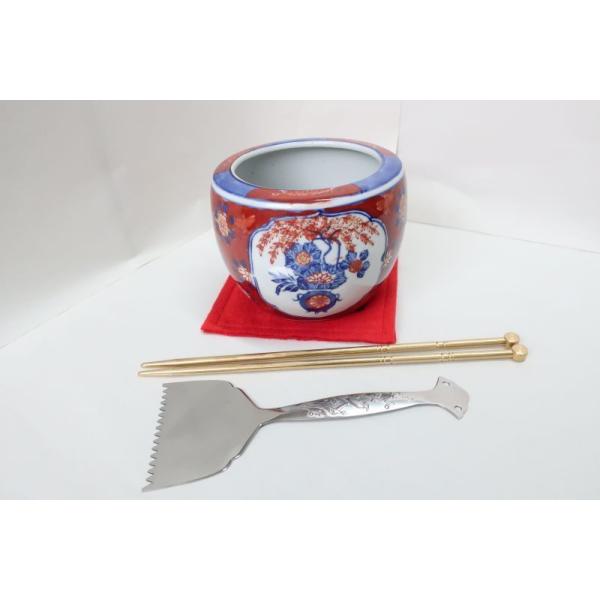 手火鉢　赤青花柄火鉢　真鍮火箸、ステン灰ならし、毛氈付きセット手火鉢サイズ(約)： H10cmxW14cm