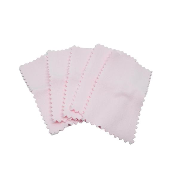 サイズ：7.5ｃｍ×4.5ｃｍ数量：５枚状態：新品商品説明印材艶出し用のクロスになります。こちらのクロスで印材を磨く事で艶を出すことができます。ただし印材はある程度下処理ができている状態でクロスの使用をお願いします。最低でも2000番以上の...