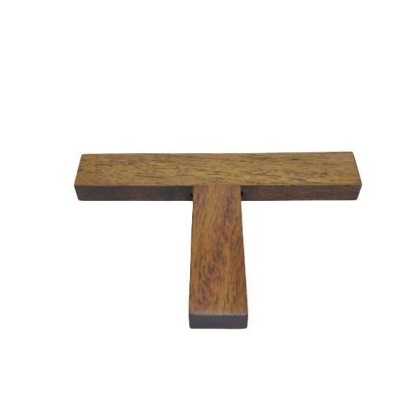 サイズ： 約12ｃｍ×8ｃｍ×2ｃｍ　厚0.9ｃｍ  状態：新品数量：1印矩を使うことで、作品に対して位置を決め真っ直ぐに押すことができます。その他ハガキや、色紙などにもご利用いただいています。