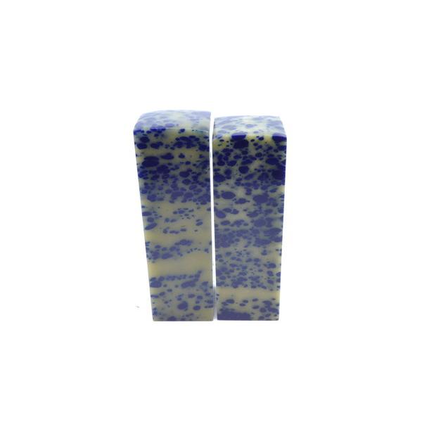 ※くれぐれもご注意ください天然石ではありません。約サイズ：2.5ｃｍ角　高8ｃｍ数量：1セット（画像の現品）状態：新品材質：人造印材※天然印材はございません、人工的に製造された印材で天然石ではありません。付属：なし