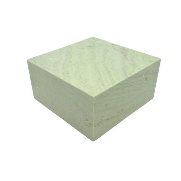 サイズ  約縦10ｃｍ　横10ｃｍ　高5ｃｍ   数量  1個  状態   新品（同等品ランダム発送です。）●青田石の特徴青田石は篆刻印材の中で最もバランスの良いとされる印材です。カケ味/彫り味/色彩/高度/結晶粒度などバランスが良いとされ...