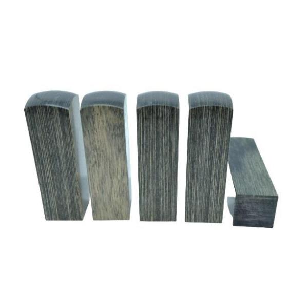 サイズ  約直径約18ｍｍ　高6ｃｍ  数量  1個   状態   新品（同等品の発送）   印鑑用素材の黒彩華材になります、近年、耐久性の高さと、スパルタンな見た目から人気印鑑材となりました。篆刻、印鑑、絵文字、などご利用いただけます。 ...