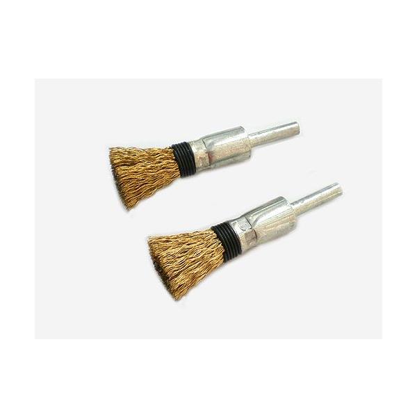 コーナーブラシ、筆ブラシとも呼ばれ、文字通りコーナーや狭い箇所のケレンに使用します。全長80mm　軸長25mm　軸6φ