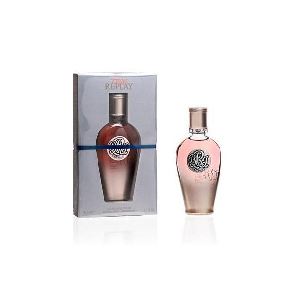 ★for Woman★●イタリアのセレカジジーンズブランドREPLAYから遊び心満載の香水が登場！ジューシーなフローラル・フルーティ・バニラの香り。REPLAYのジーンズからインスピレーションを得たデザイン。中心に装飾されたラベルは実際にジ...