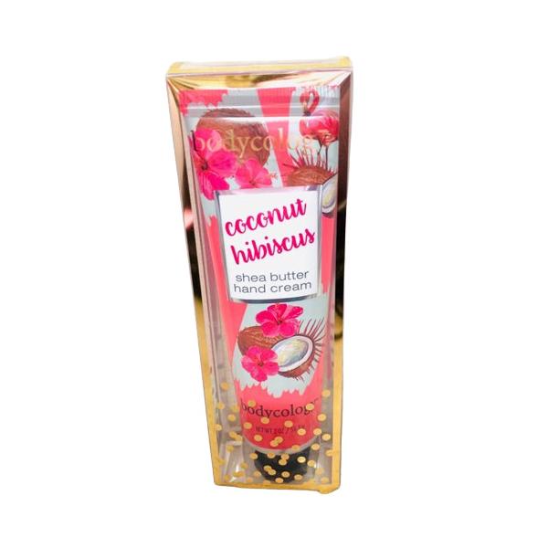 ★for Woman★●アメリカで誕生したフレグランスボディケアケアブランドのハンドクリームです。シア脂配合で優しく手肌を保湿します。南国のココナッツ＆ハイビスカスの香り♪【使用方法】適量を手全体にマッサージするようになじませてください。