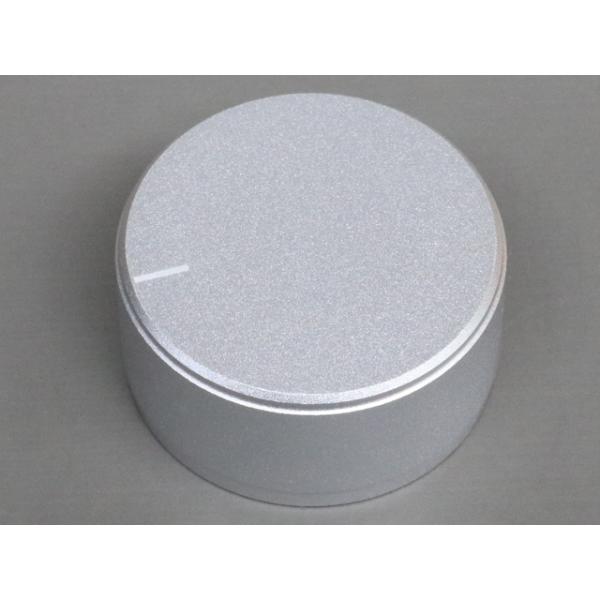 ■商品説明■・アルミ削り出しツマミ 44mm・6mmの軸用(シャフト)・色はシルバーです。・シャフトとの固定方法はイモネジで固定します。※イモネジも付属してます。■販売単位■・1個■商品状態■・新品(未使用品)■お支払方法■・銀行振込・郵便...