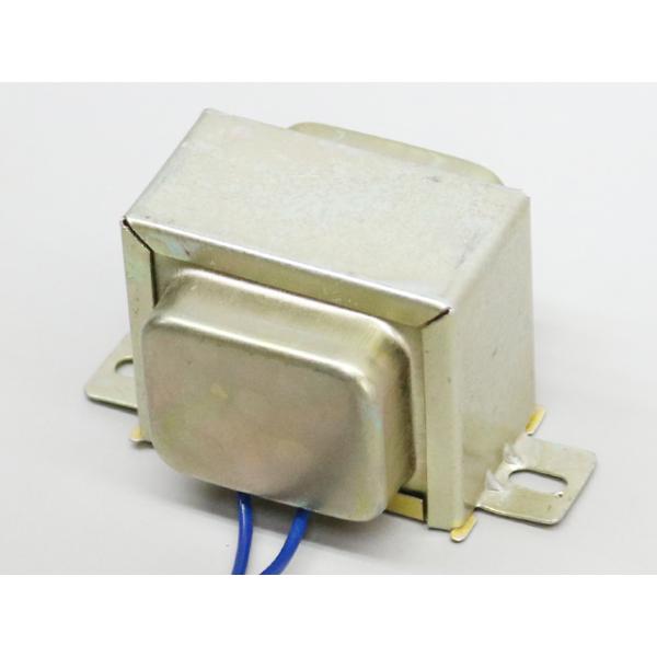 ■商品説明■・チョークコイル ・新品ですが傷、凹みがあります。■商品詳細■・インダクタンス:5H100mA・直流抵抗:約120Ω・リード線:約15cm■販売単位■・1個■商品状態■・新品(未使用品)■お支払方法■・銀行振込・郵便振替・クレジ...