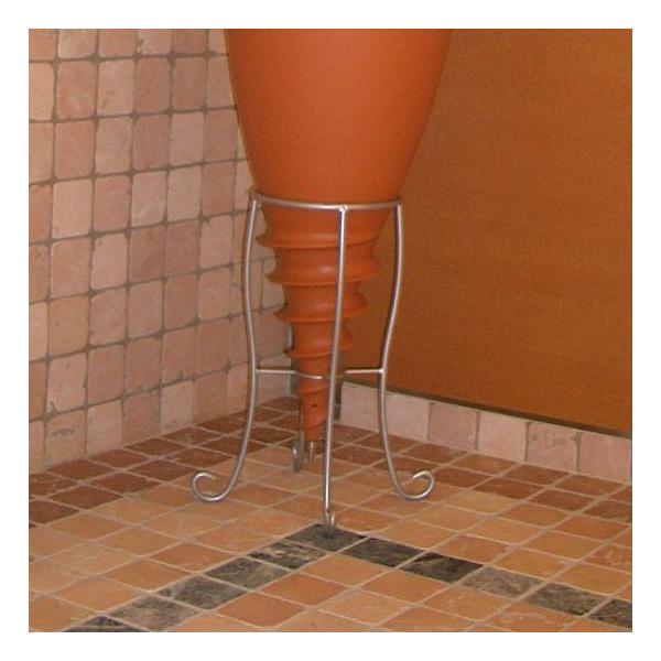 在庫がなくなり次第、販売終了の商品です。ご希望の方はお急ぎください。SERRALUNGA DESIGNERSのプランター。独自の世界観へと拡がりを見せつづける、セラルンガ・デザイナーズシリーズ。もはやプランターと呼ぶより、アートオブジェとし...