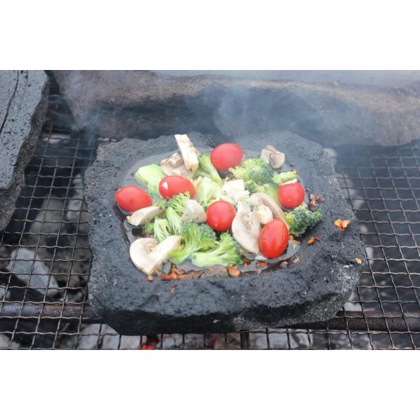 先日、当店の美味焼がTVでも紹介されました！国産の溶岩石を一枚のプレートに加工。飛騨溶岩石は食材を焼くのに適しています。余分な脂や水分を吸収しつつ、適度に保つことができるため、お肉はヘルシーかつジューシーに焼き上がり、お野菜はみずみずしく柔...