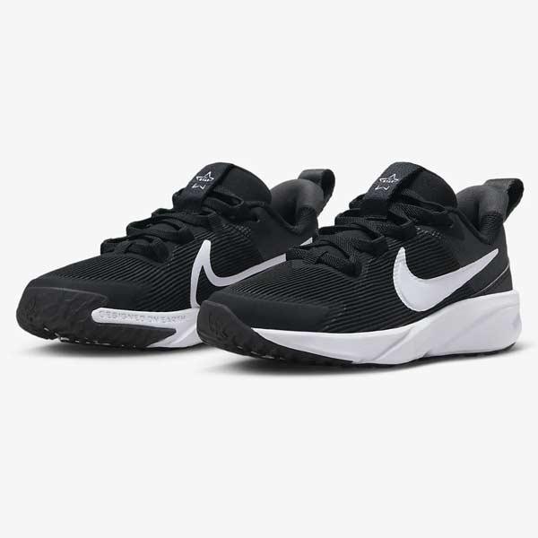 ナイキ(nike)/リトルキッズ ジュニア シューズ ナイキ スター ランナー 4 子供 運動靴 ランニングシューズ スポーツ ランシュー DX7614-0010■シュータンとヒールのループでシューズの履き口が簡単に大きく開き、小さなスター...