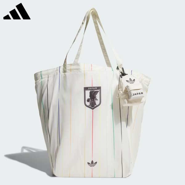 アディダス(adidas)/バッグ サッカー 日本代表 2026 アウェイ パッカブルバッグ トート T1685-KC0756■スタイリッシュで便利な、サッカー日本代表ユニフォームデザインのパッカブルバッグ■サッカーの世界では、受け継がれる...
