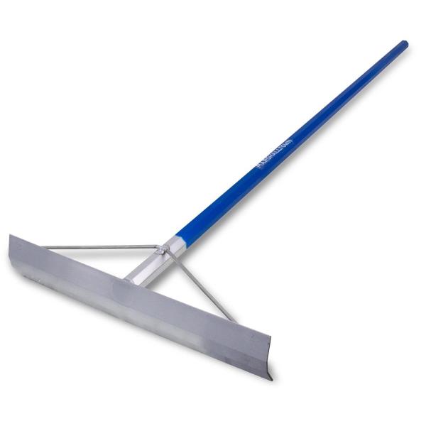 強度を高めるために補強された軽量アルミニウム設計のレーキ。独自のオクタゴンプロファイルハンドルで滑りにくい構造。手袋をはめた手、濡れた手、汗をかいた手でも快適に使用可能。●ハンドル長：122cm　幅：49cm●材質：アルミニウム●生産国：U...