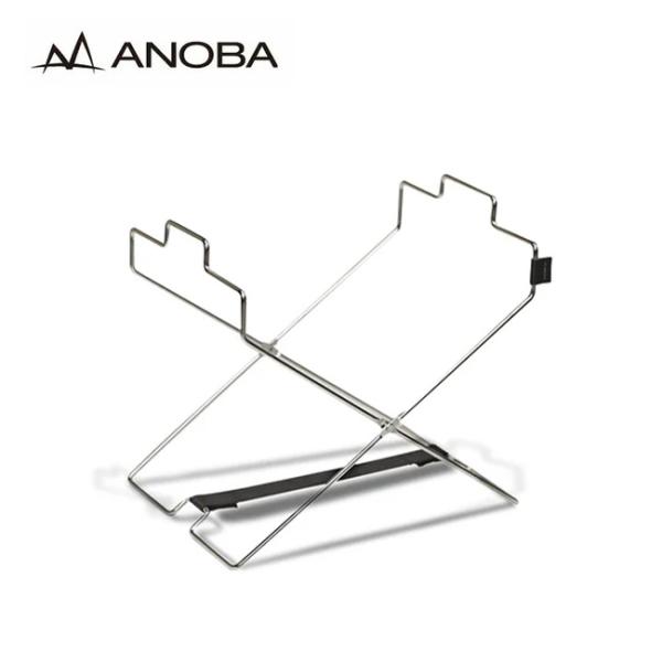 ANOBA の名作専用スタンドステンレスバージョンが誕生。■ブランド名：ANOBA ■商品名：クロスギアスタンドSUS Ver. ■商品型番：AN124 ■カラー：シルバー ■サイズ：（約）38×29×H36.5cm ■素材：ステンレス ■...