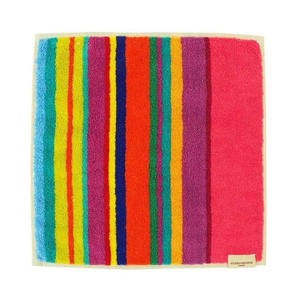 フランスの街の色、食の色、人の色など多彩なフランス文化をテーマに伝統的な製法で織り上げられた独自のストライプ生地のタオルハンカチ。先染の糸を組み合わせることで、生地の柄を忠実に再現。両面パイルなので、吸水性に優れています。今治の職人のこだわ...