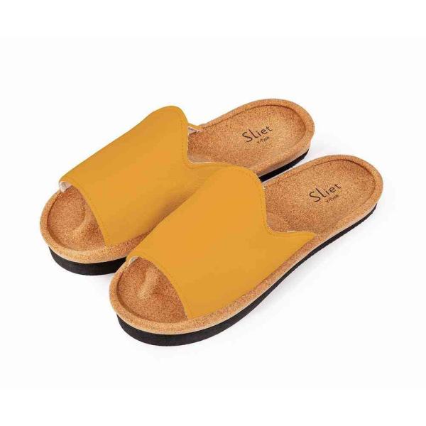 体の重心を後ろに意識させることで、下腹、ヒップ、ふくらはぎにキュッと力が入り体幹が鍛えられ体のラインを整えるスリッパです。立ちヨガの基本ポーズ「山のポーズ」にヒントを得て生まれたスリエットY-Type。スリエットY-Typeは独自の傾斜ソー...