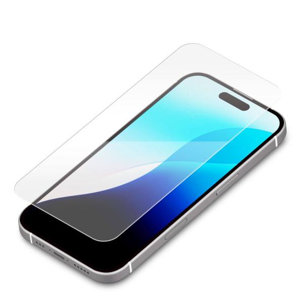 澄み渡る透明感を追求したiPhone 16用 液晶保護ガラス 高透明です。透過率の高い光沢ガラスで美しい映像や画像をよりクリアにお楽しみ頂けます。一般的なソーダライムガラスと比べ約6倍の強度を誇る「Dragontrail?」ガラスを採用し、...