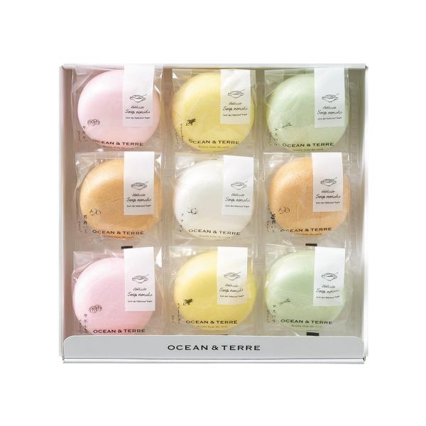 自然の味わいと最中の食感を楽しめる野菜スープ。北海道産かぼちゃス-プ最中20.7g×2、北海道産玉ねぎス-プ最中11.2g×1、北海道産男爵いもス-プ最中24.2g×2、北海道産スイートコーンス-プ最中20.7g×2、北海道産アスパラス-プ...