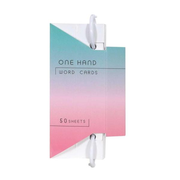 片手でサクサクめくれる！表紙の指ポケットに人差し指を入れて、単語カードの”切りかき”に親指を入れてめくります。右手でも左手でも、どちらも使えます。カードがバラけないホールド機能。カードを固定する”リング”の向きを変えれば、表紙と中紙が固定さ...