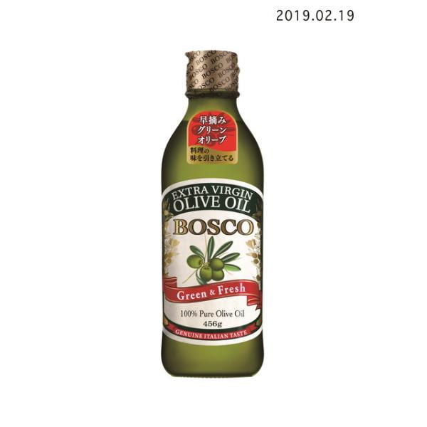 早摘みグリーオリーブと本場職人の技にこだわりました。BOSCOエキストラバージンオリーブオイルは、料理の味をひき立てるフレッシュな風味が特長です。パスタの仕上げ、魚介料理やドレッシングなど、「生」でそのまま豊かな風味をお楽しみいただけます。ボスコ