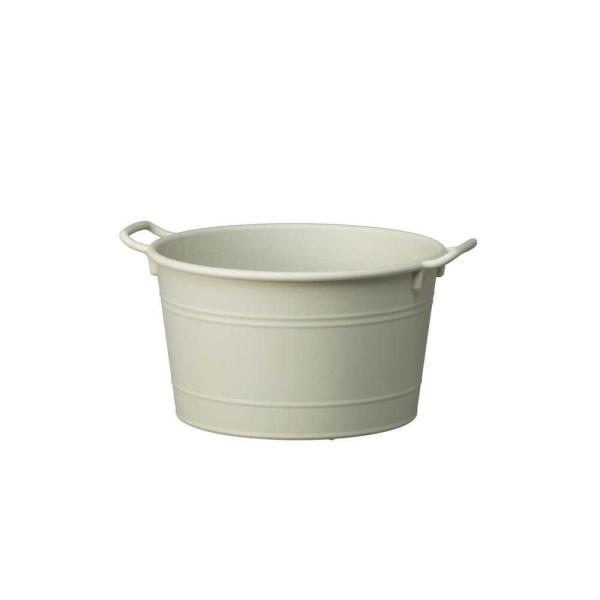 省スペースでの寄せ植えに適した小柄でかわいいブリキ風ポット【特徴】・従来のボールプランターよりも小型に設計しているため、省スペースでも寄せ植えを楽しむことができます。・花苗やカラーリーフの寄せ植えに最適な深さ。・ブリキライクなデザインでお庭...