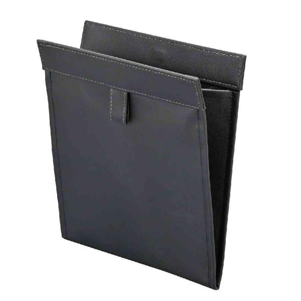 ●コンパクトでスリムな折り畳みタイプのゴミ箱です。●上質で落ち着きのある黒色本革調生地採用。●消臭効果のある活性炭シートを生地内部の芯材に使用しています●ゴミ箱の開口部はマグネット式で簡単に開閉ができて便利です。●本体内側に便利なゴミ袋固定...