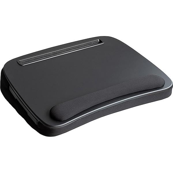 "膝上でのちょっとした作業に便利なテーブルクッション『Praco（プラコ）』。膝に乗せてノートパソコンやタブレットを乗せたり、本を読んだり、お食事を置いたり様々な用途にお使いいただけます。天板にはタブレットを立て掛けられるスタンドと、天板に...