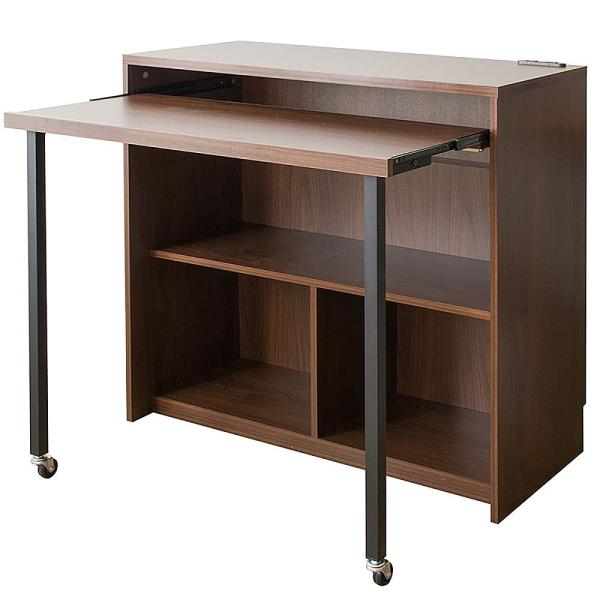 幅90cmのコンセント付きの天板とキーボードやノートが置いて出し入れできるスライダー、雑誌やファイルも入る足元収納が付いた便利なパソコンデスク『Lariado（ラリアード）』。スライダーはA4の本やノートも置ける広々サイズでノートパソコンも...