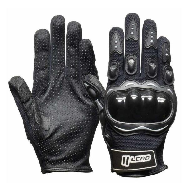 甲部にナックルプロテクターを装備した保護性能の高いライディンググローブ。手の平部分は動きを妨げずにフィットする滑り止め加工を施したストレッチ素材を採用。グリップ操作で擦れやすい部分は補強し耐久性を向上。袖口は締め付け調節が便利なベルクロ式で...