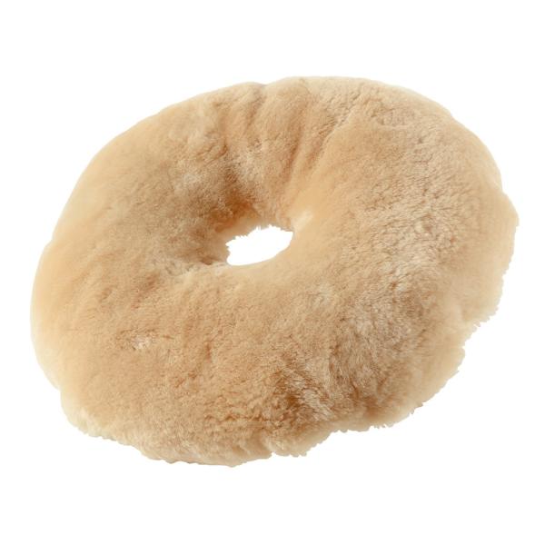 天然ムートンでぬくぬく円座クッション。羊毛皮100％のやわらかで優しいぬくもりは、特別な感触です。化学繊維とは違うあたたかさを是非ご実感ください。天然ムートンは、保温率80％(当社調べ)でぽかぽか。驚異の保温率で下からくる冷えを強力サポート...