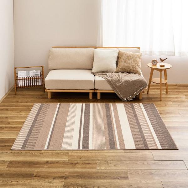 汚れに強くて手入れがしやすく、軽くて丈夫なポリプロピレン製のラグは、小さい子どもやペットのいる家庭にもぴったり。汚れが気になってきたら洗濯機で丸洗いOK。速乾性にも優れているため洗濯しても乾きやすく、ラグが再び使えるまでの時間も短縮できます...