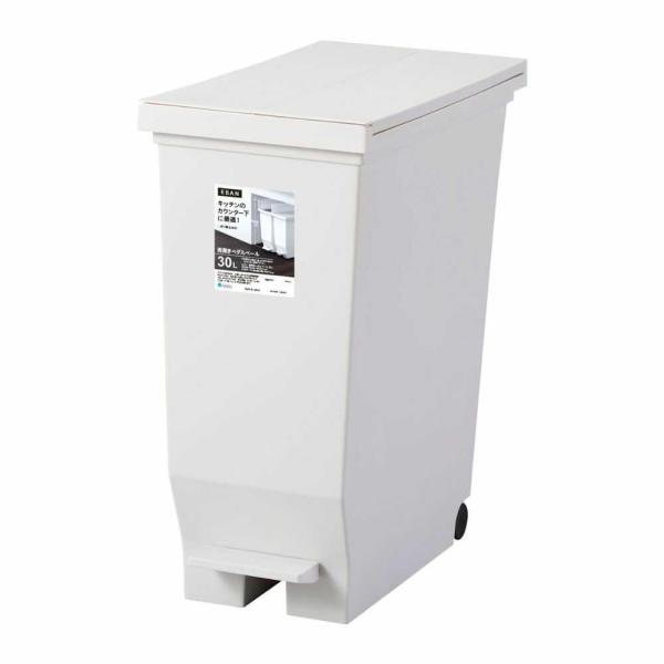 ●キッチンのカウンター下に最適な両開きペール。ペダル式で手を触れずに開閉できる。●手を触れずにフタの開閉ができ、清潔なペダルオープン式のゴミ箱。●フタが中央から開く両開きタイプの為、高さの低いキッチンのカウンター下に最適。●背面底部にはキャ...