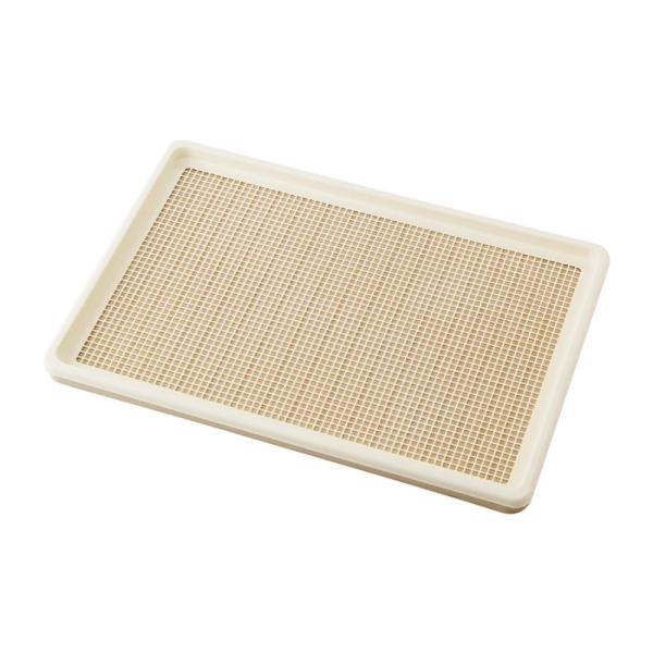 ・中型〜大型犬用のトイレです・メッシュでペットシーツへのいたずらを防止します・メッシュカバーと本体トレーの上下2重構造・本体トレーの色はベージュ、メッシュカバーはオフホワイト