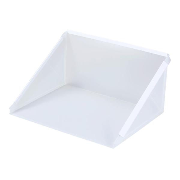 トイレ周りの飛散汚れをガード。高い壁ではみ出し防止＆目隠し。足をあげるワンちゃんにも最適。さっとたためてお手入れ簡単。