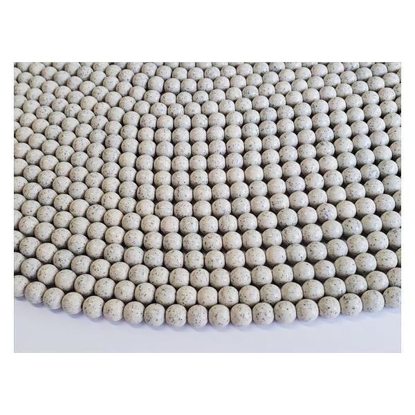 【連売り商品】北投石☆商品情報☆石サイズ：Φ5.7〜6.6mm穴サイズ：約Φ1mm粒数：約65粒一連：約39cm原産地：台湾マイナスイオン測定器にて計測済みです。※若干ホワイトカラー、ツヤ控えめのソフトマットタイプです。※形状やサイズのばら...