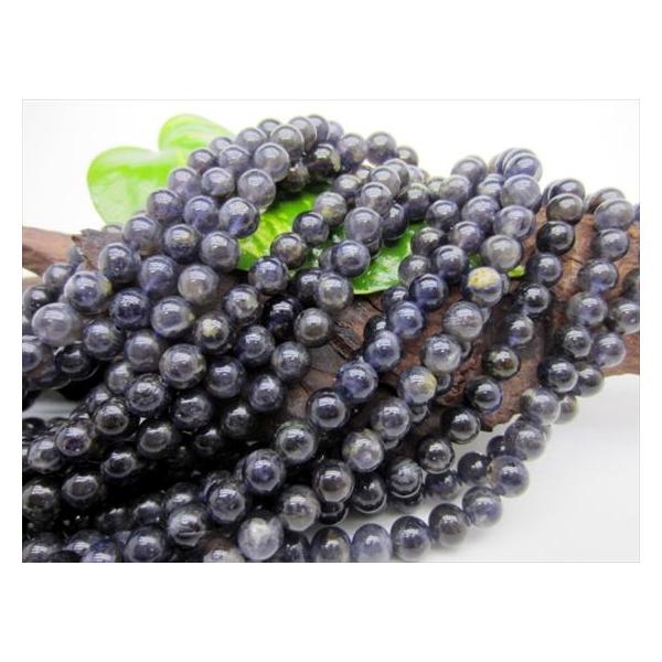 【連売り商品】アイオライト☆商品情報☆石サイズ：Φ6〜6.6mm穴サイズ：約Φ0.6mm粒数：約60粒一連：約39cm原産地：マダガスカル※形状やサイズのばらつき、表面や穴周りのキズや凹み、粒数の誤差等があります。※商品は選べませんのでご了...