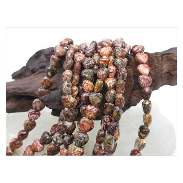 【連売り商品】レオパードスキンジャスパーハートカット☆商品情報☆長さ：8.8±0.5mm幅：9±0.5mm厚さ：5.3±0.5mm穴サイズ：約Φ1mm粒数：約47粒一連：約38cm原産地：メキシコ※形状やサイズのばらつき、表面や穴周りのキズ...