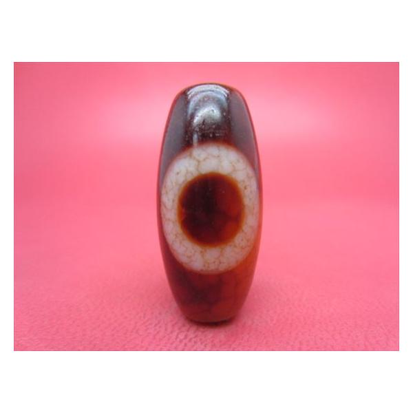 【チベット高級龍紋天珠】一眼万字天珠☆商品情報☆長さ：約31mm　直径：約Φ15mm穴サイズ：約Φ2mm中国・チベット天珠※照明等の関係で実際の色と多少イメージが異なる場合がありますのでご了承ください。※こちらは一点物ですので、画像の商品の...