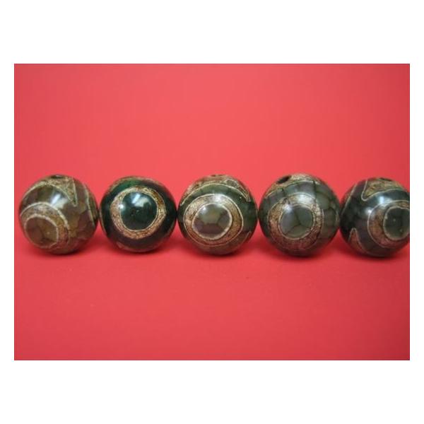 【チベット高級天珠】商品情報直径：約Φ12±0.2mm穴のサイズ：約Φ1.6mm中国・チベット天珠※形状やサイズのばらつき、表面や穴周りにキズや凹み等がある場合があります。穴が真っすぐでなかったり、変形している場合がありますのでご了承くださ...