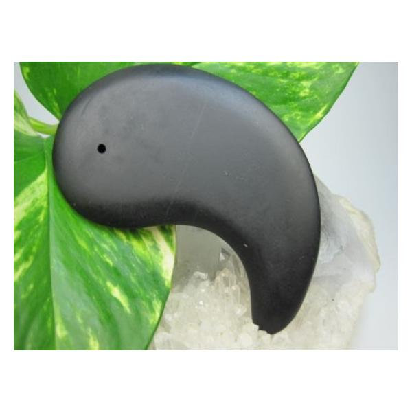 【マッサージ板】ベン石☆商品情報☆長さ：約95±1mm幅：約53±1mm厚さ：約8±1mm重さ：約75±1g原産地：中国表面をオイル磨きしているため、余分なオイルが残っている場合があります。肌に触れても問題のないものを使用していますが、肌の...