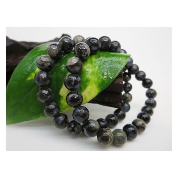 【ブレスレット】ケセラストーン☆商品情報☆石サイズ：Φ8.5±0.2mm粒数：22粒手首周り：約16cm原産地：ブラジル※形状やサイズのばらつき、表面や穴周りのキズや凹み等があります。※商品は選べませんのでご了承ください。※照明等の関係で実...