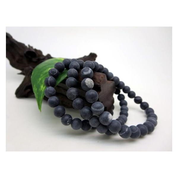 【ブレスレット】ベン石☆商品情報☆石サイズ：Φ8±0.3mm粒数：23-25粒手首周り：約16.5cm原産地：中国※形状やサイズのばらつき、表面や穴周りのキズや凹み等があります。※商品は選べませんのでご了承ください。※照明等の関係で実際の色...