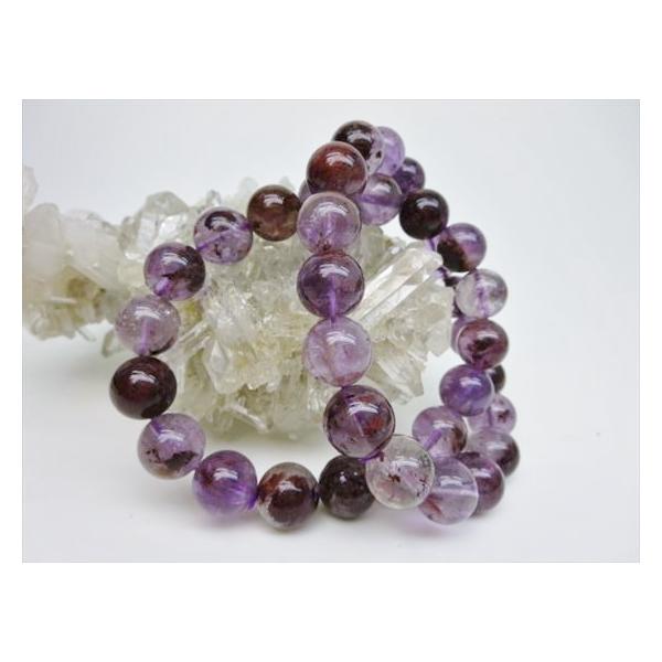 【ブレスレット】マトリクス・アメシスティンクォーツ☆商品情報☆石サイズ：約Φ12-12.4mm粒数：18粒手首回り：約18cm原産地：ブラジル鑑定済み商品ですが、鑑別書は付きません。※形状・サイズ・色味のばらつき、表面や穴周りにキズや凹み等...
