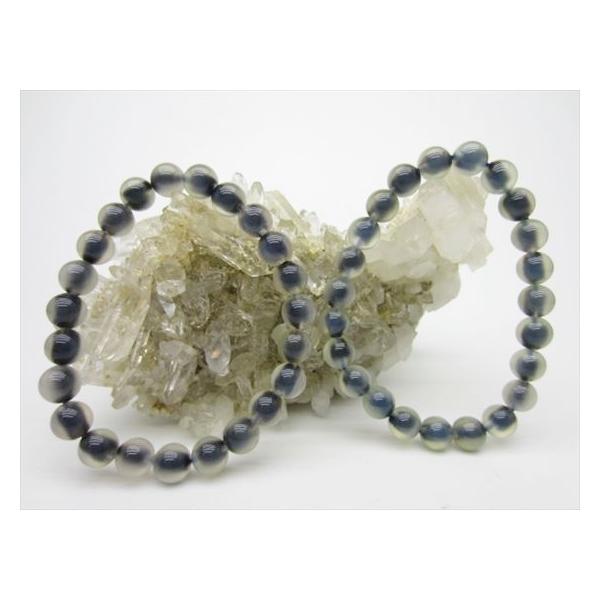 【ブレスレット】タピオカアゲート☆商品情報☆石サイズ：Φ8.2±0.2mm粒数：23粒手首周り：約16.5cm原産地：モンゴル※形状やサイズのばらつき、表面や穴周りのキズや凹み等があります。※商品は選べませんのでご了承ください。※照明等の関...