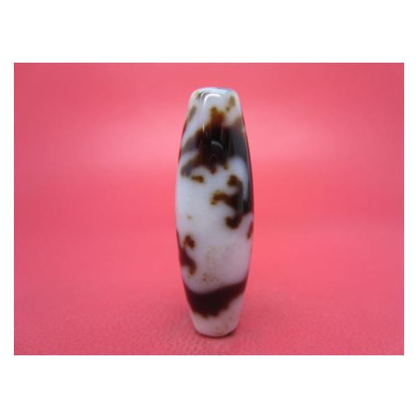 【チベット高級天珠】龍神天珠☆商品情報☆長さ：約38mm直径：約Φ12mm穴サイズ：Φ2mm中国・チベット天珠※照明等の関係で実際の色とは多少イメージが異なる場合がありますのでご了承ください。※こちらは一点物ですので、画像の商品のお届けとな...