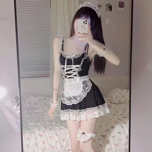 メイド コスプレ メイドコスプレ  ウェイトレス メイドカフェ レース かわいい キュート セクシー ミニドレス ミニ丈  誘惑 即納 送料無料商品内容：キャミソール＋Tバック＋アームバンド2点＋ガーターリング1点＋カチューシャ伸縮性：あり...