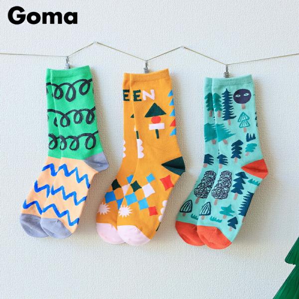 料理創作ユニット「Goma」デザインのソックスが入荷しました♪手描きのあたたかさとポップな色使いがミックスされたデザイン。ファッションのワンポイントになるソックスです。【商品詳細】商品名：Goma ソックスサイズ：レディースフリー素材：表/...