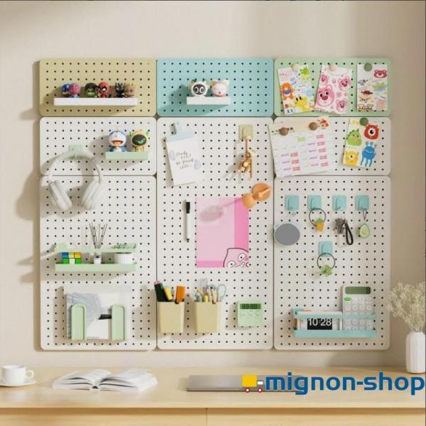 パンチングボード マグネットボード 有孔ボード 磁石対応 壁面をどこで収納空間に 厚さ1.5cm 丈夫で頑丈 フック取り付け可 デスク周り キッチン 配線の整理