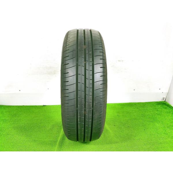 【送料無料】(沖縄、離島は除く) 管理番号:MYG-B15647サイズ:195/60R17 90Hメーカー:ダンロップ DUNLOPパターン: ENASAVE EC350+年式:2024年製残溝:90%本数:1本パンク歴、キズの有無:無し状...